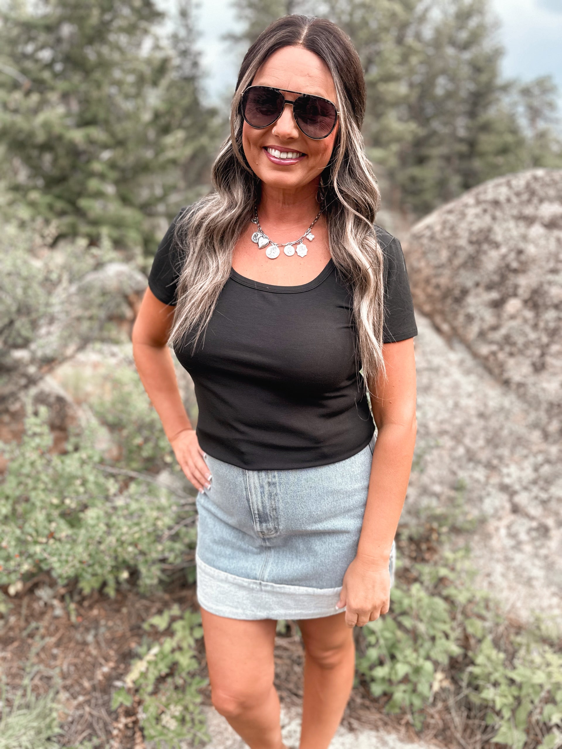 Katara Tee in Black – Olive & Ave Clothing Boutique