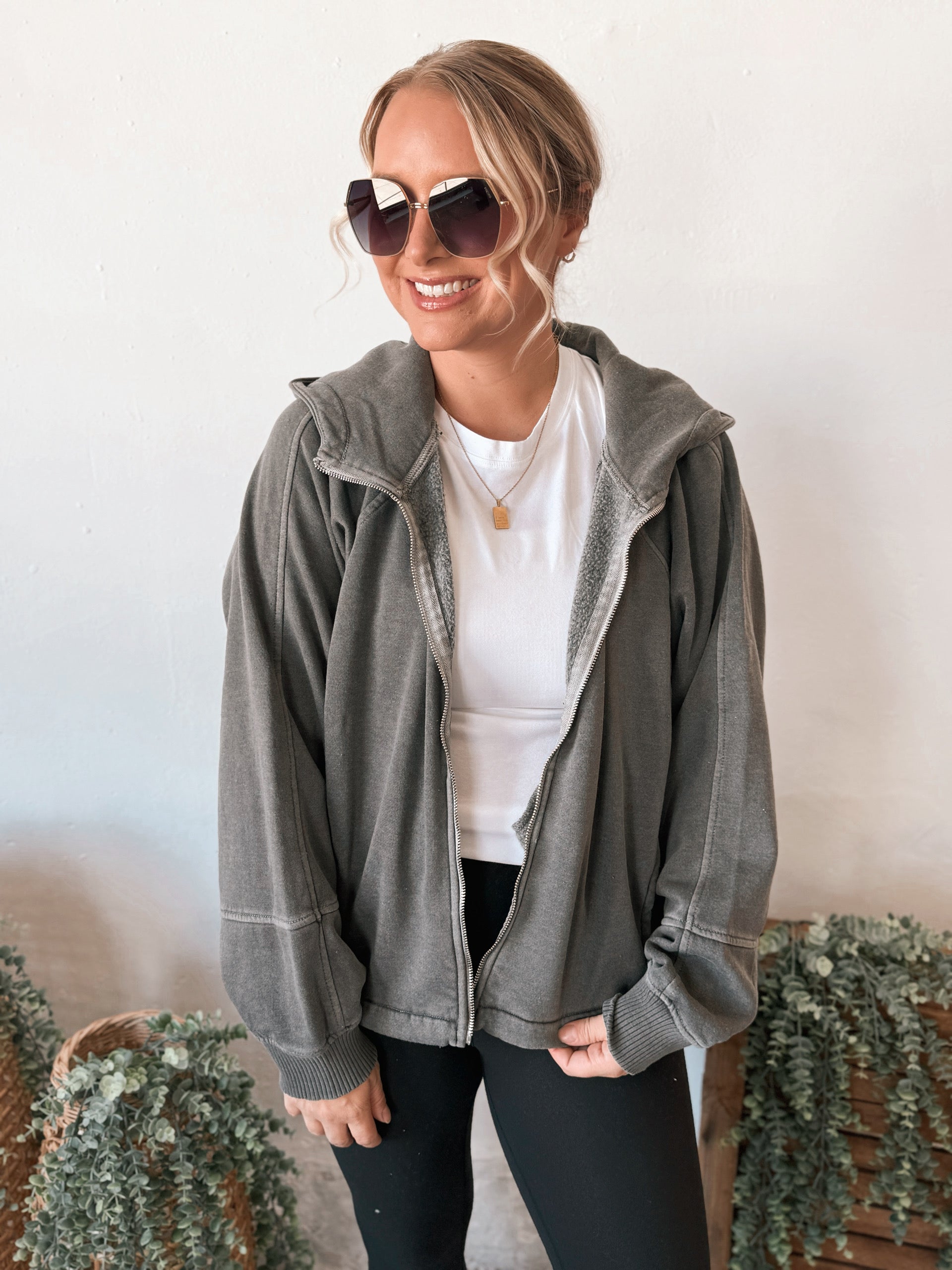 Hayes Zip Up Hoodie in Ash Black – Olive & Ave Clothing Boutique
